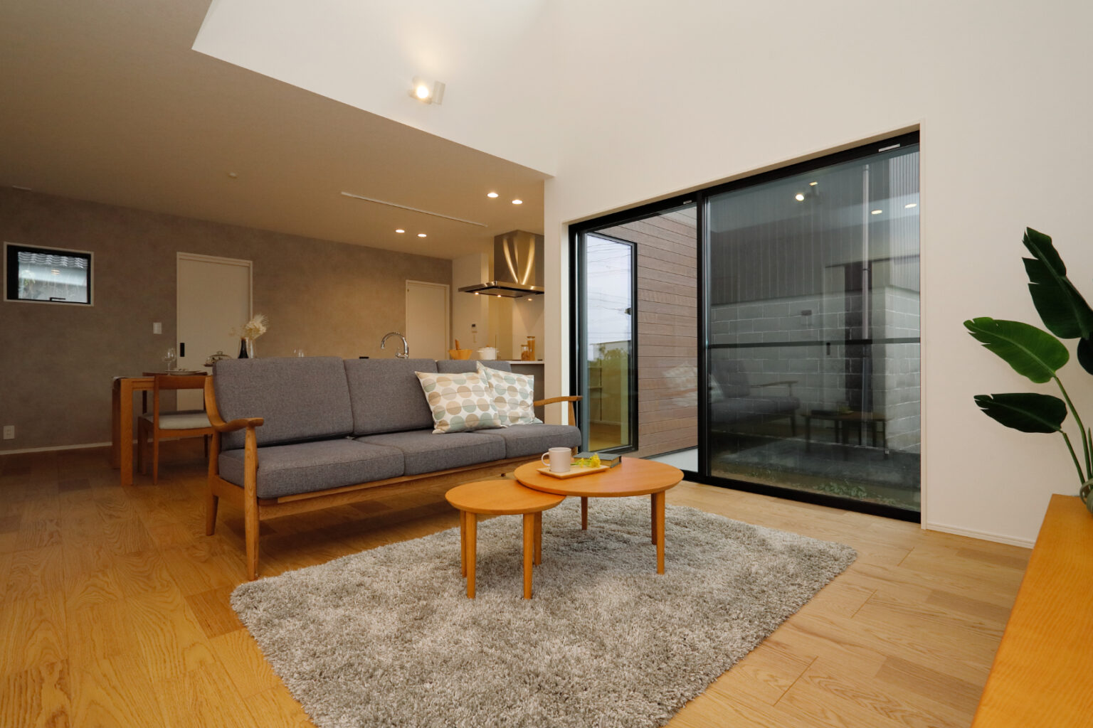 2階建て ZEH住宅 4LDK+吹抜+ファミリークローゼット 】注文住宅 - 【公式】駅前工務店 | 福岡・久留米・佐賀・荒尾の注文住宅・新築一戸建て・建売・土地探し（駅前不動産グループ）